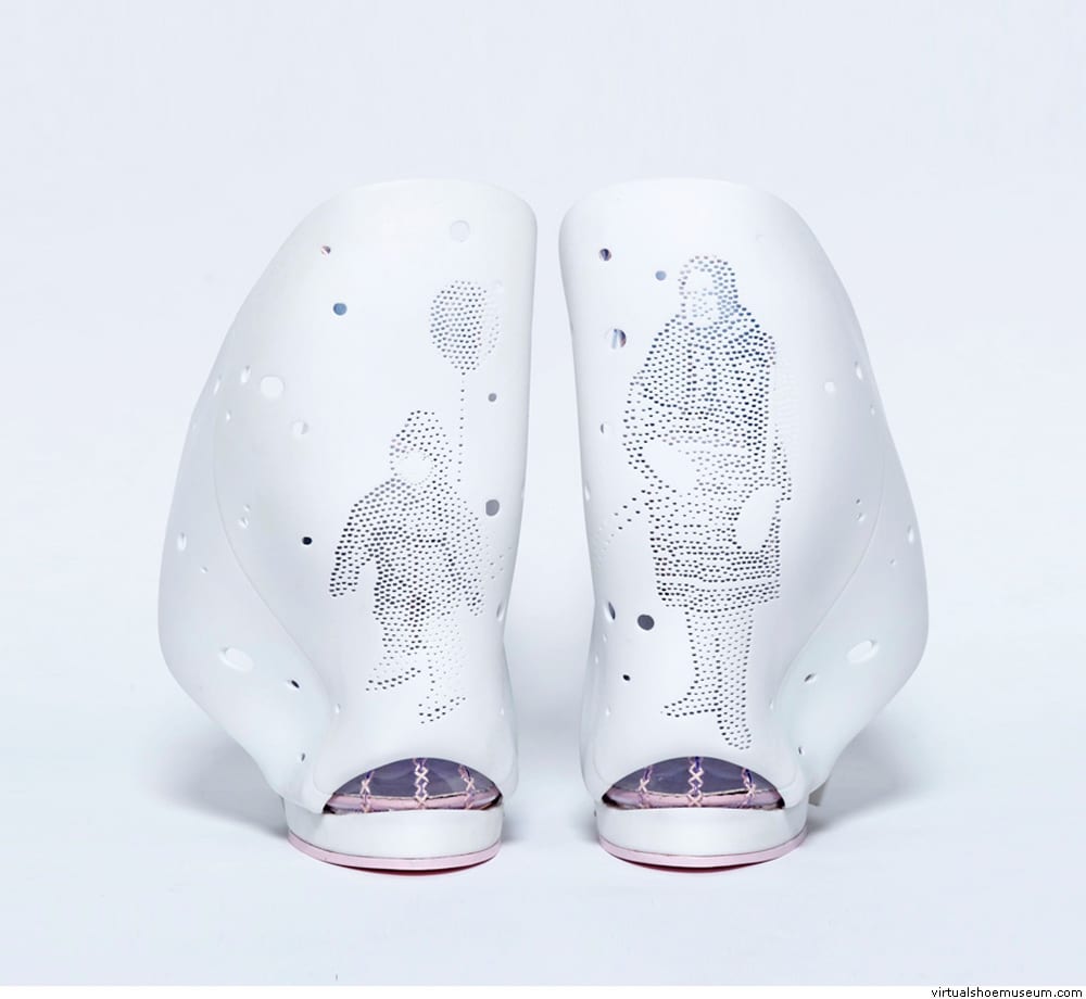 Nr. 4 - virtualshoemuseum.com